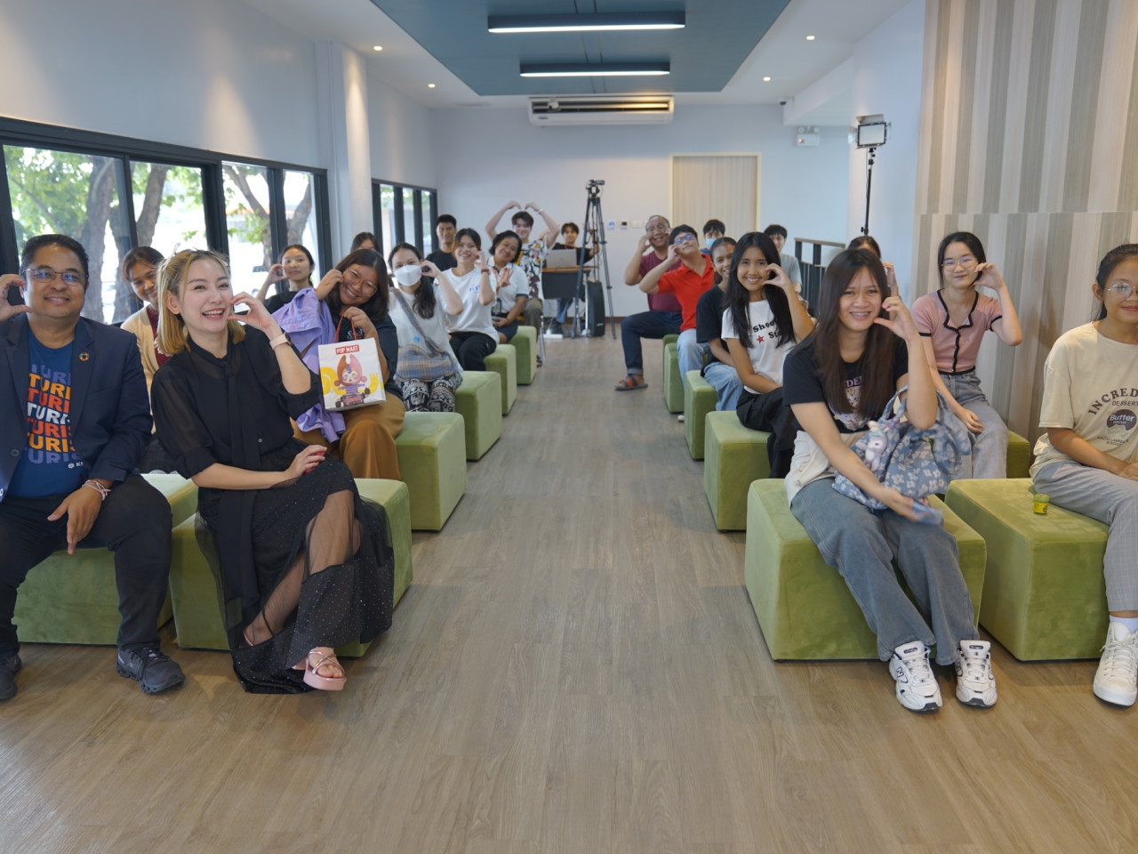 กิจกรรม Top Talks : CEO Insight “Generation Z Era”